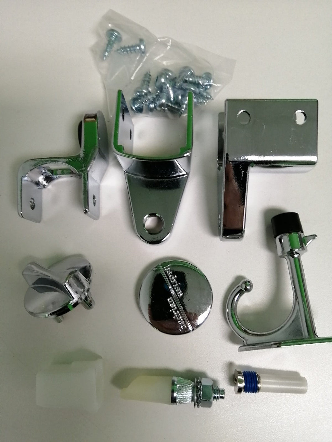 Toilet partitions, urinal screens and hardware – Archex CA